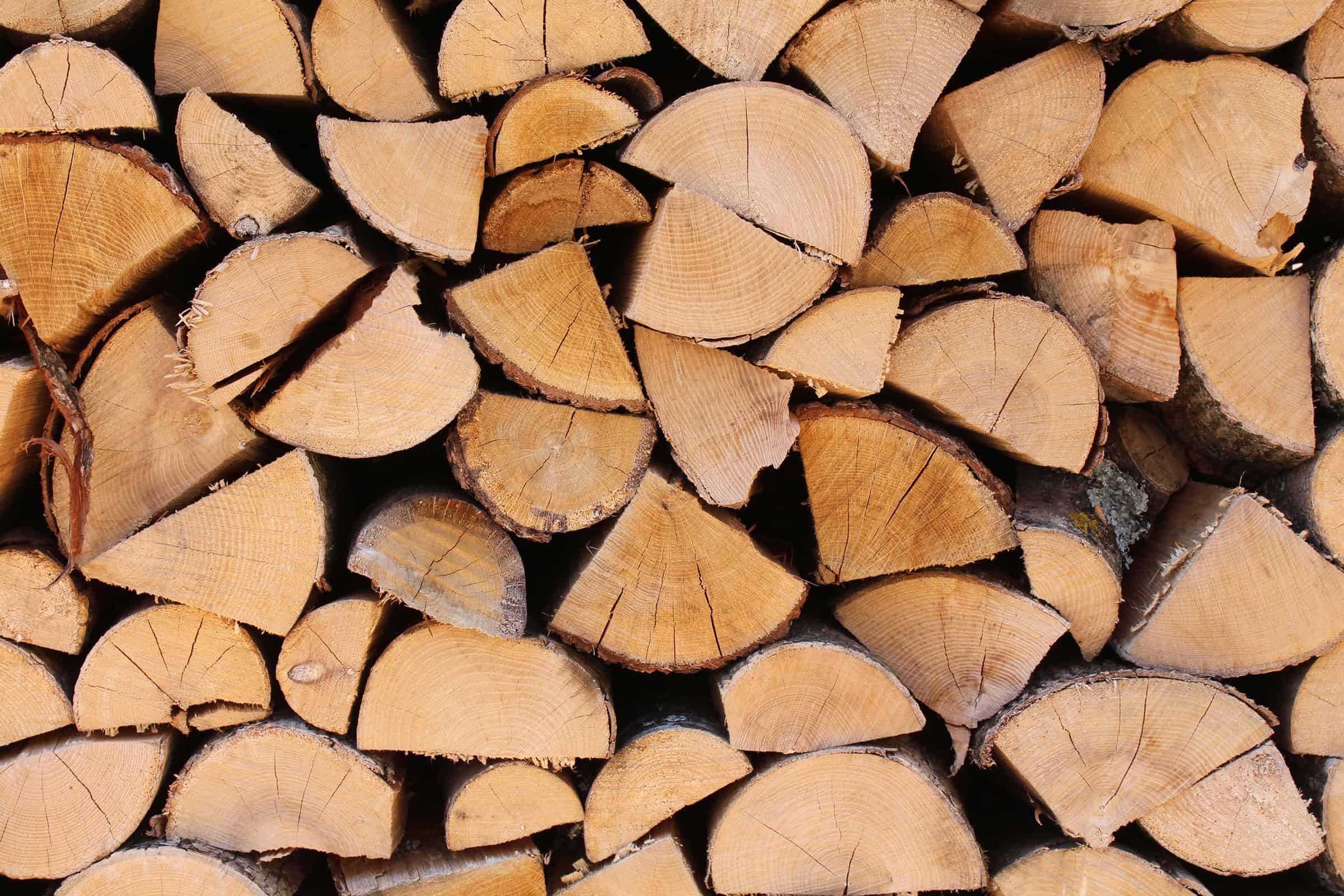 Quelle est la consommation en bûche d’un poêle à bois ? - Kbane